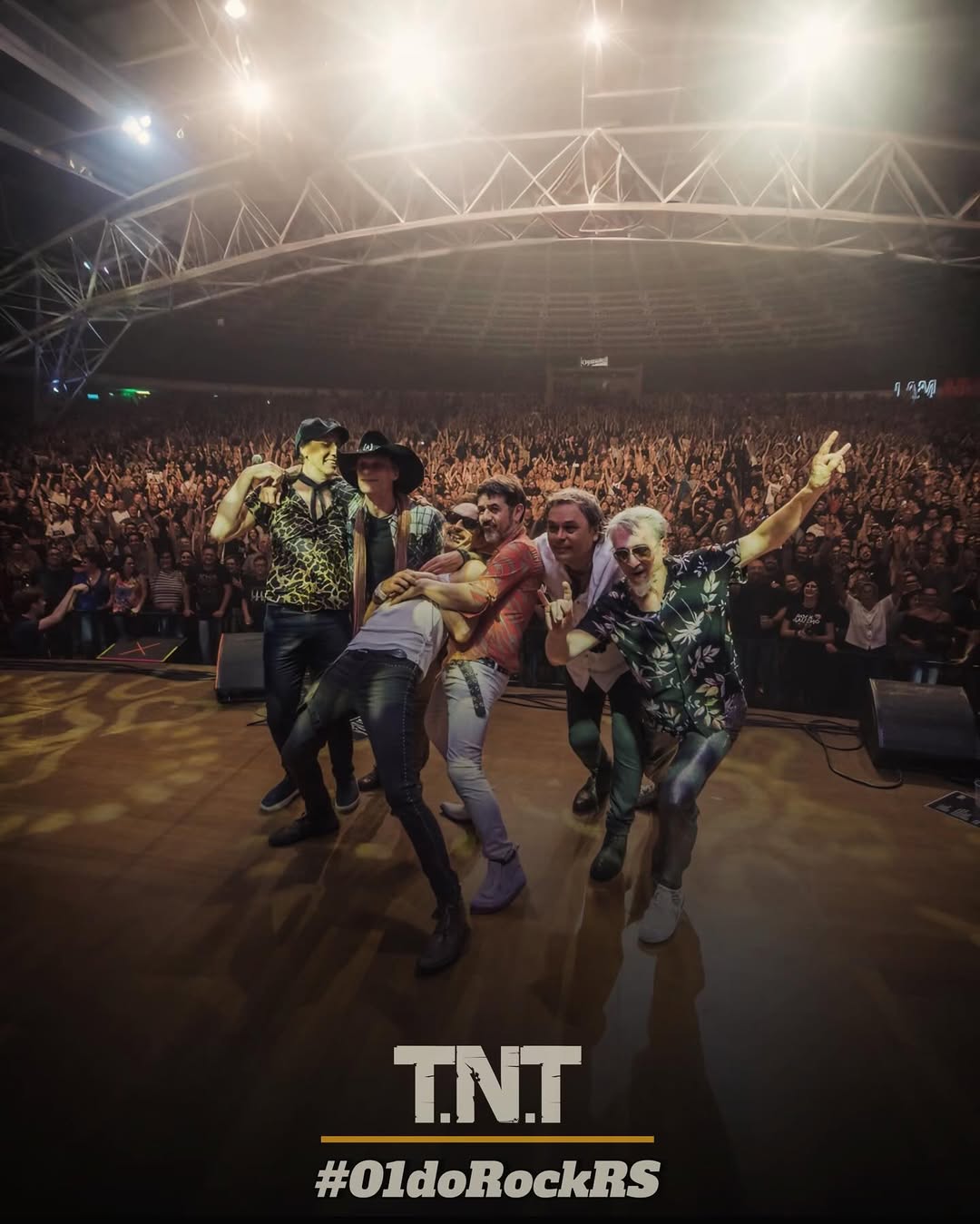 Banda TNT se reúne após 40 anos e realiza segundo show com formação ...