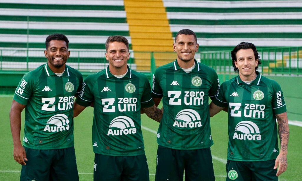 Chapecoense apresenta quatro reforços para a temporada 2026
